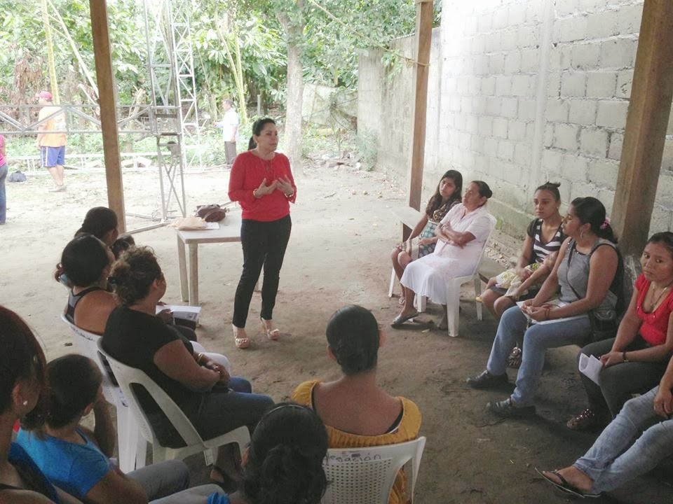 El trabajo comunitario entre mujeres brinda un empoderamiento vital ...